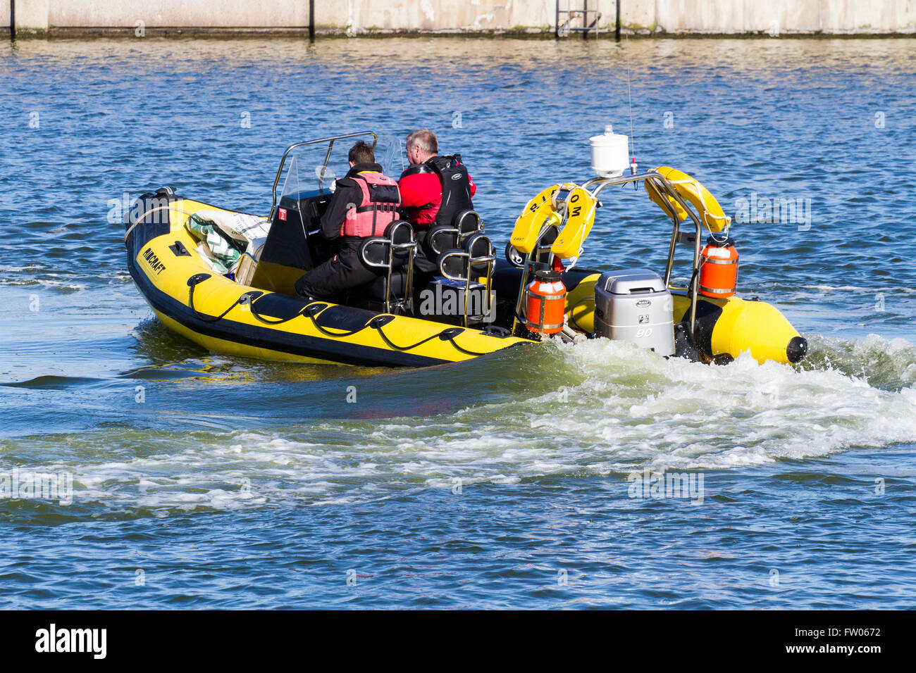 rnli lifeguard sea save rescue rescuer emergency drown drowning water ...