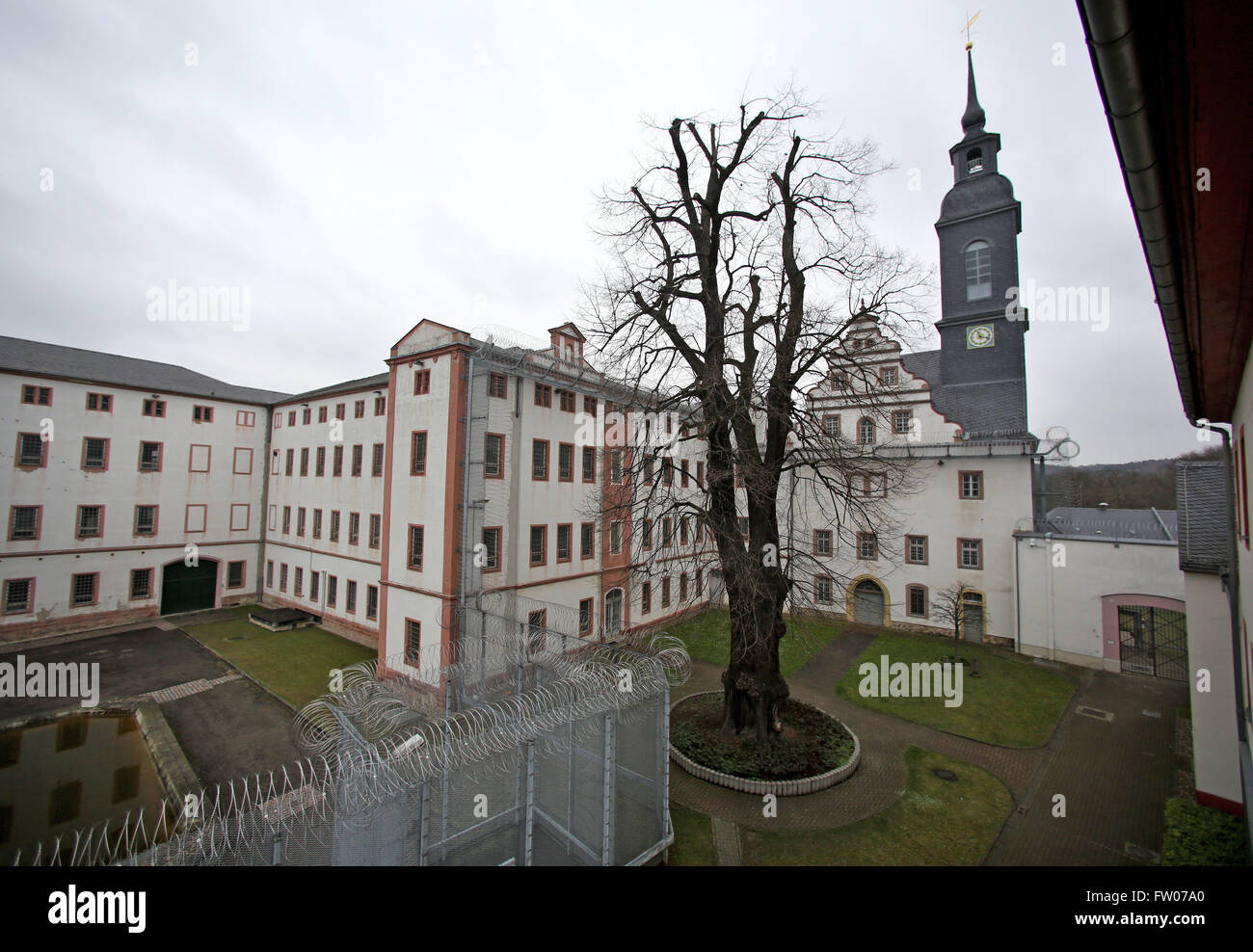 Waldheim, Germany. 31st Mar, 2016. The correctional facility is secured ...