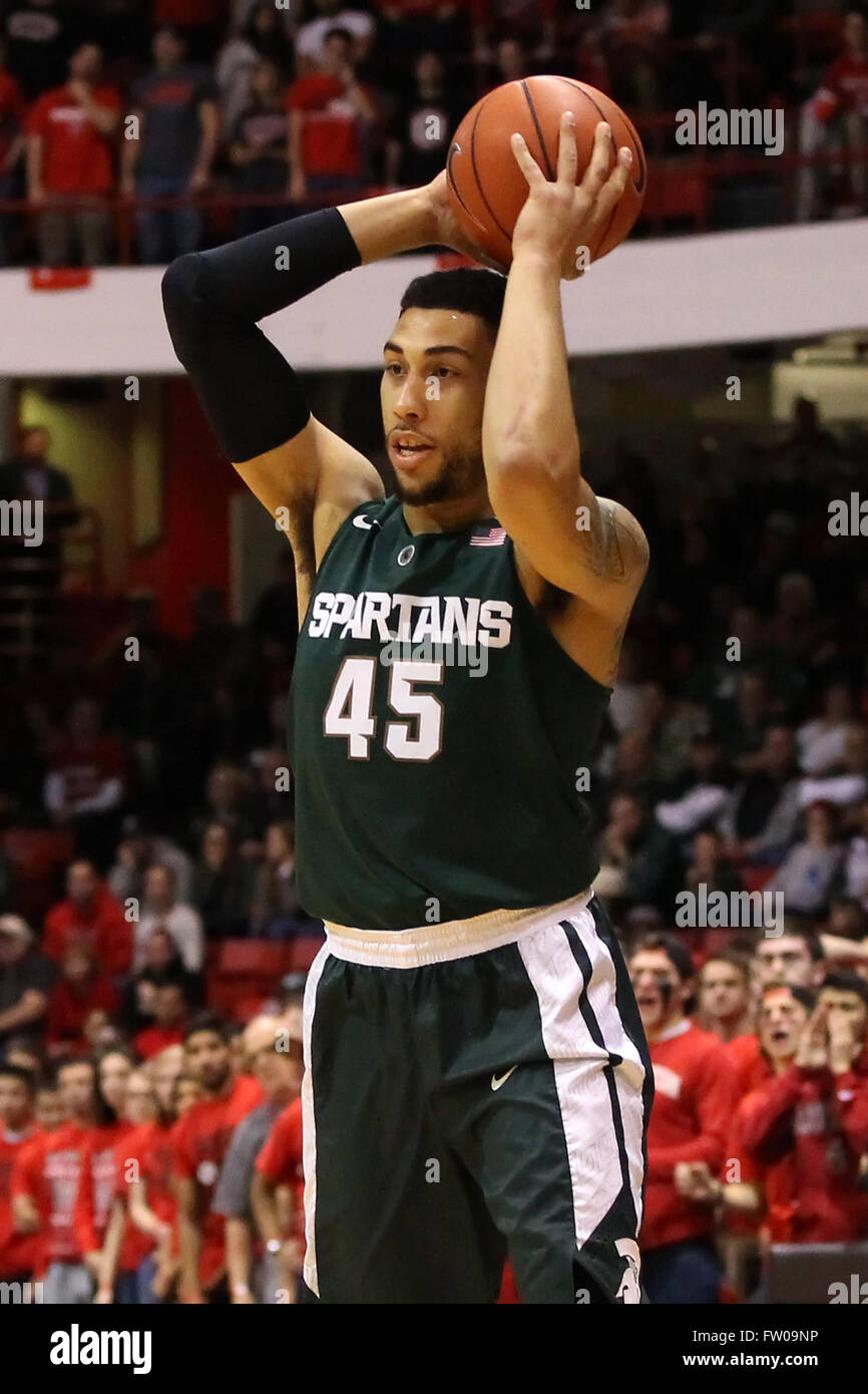Matthews Arena. 31st Mar, 2016. Michigan State Spartans guard Denzel ...