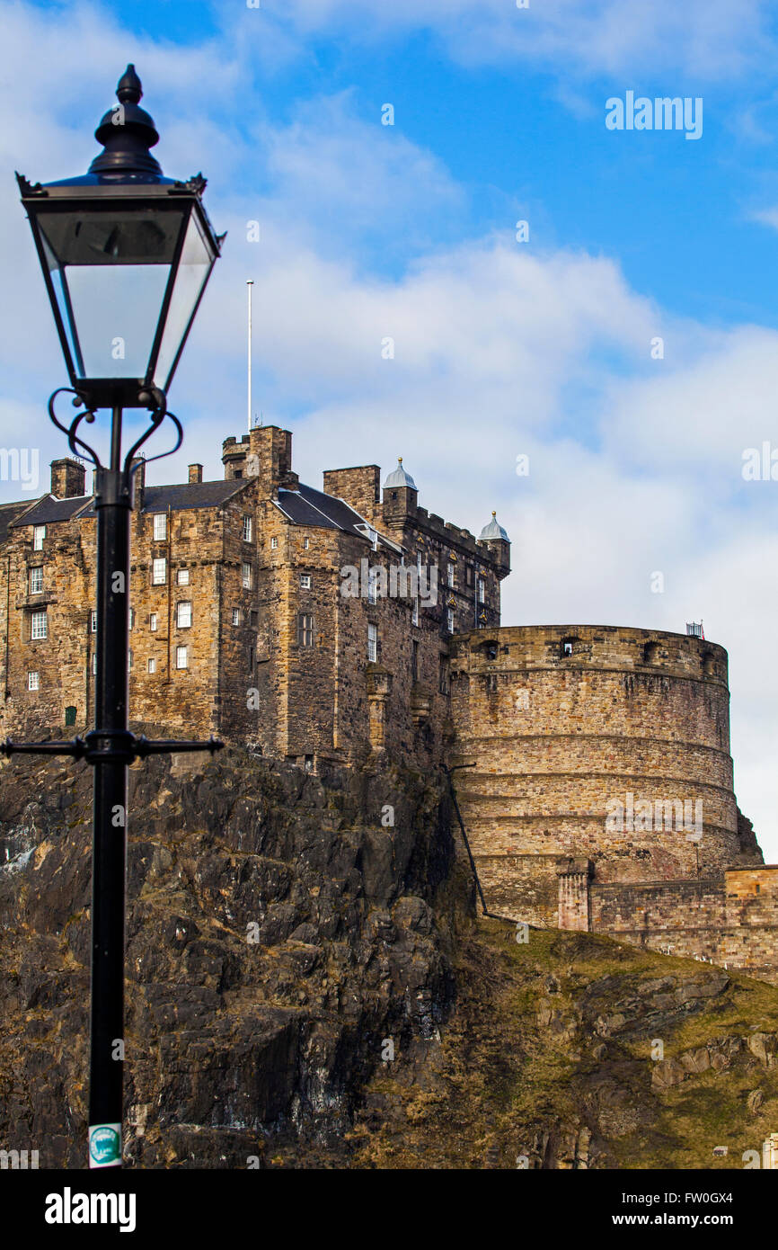 Lamp post in edinburgh scotland hi-res stock photography and images - Alamy