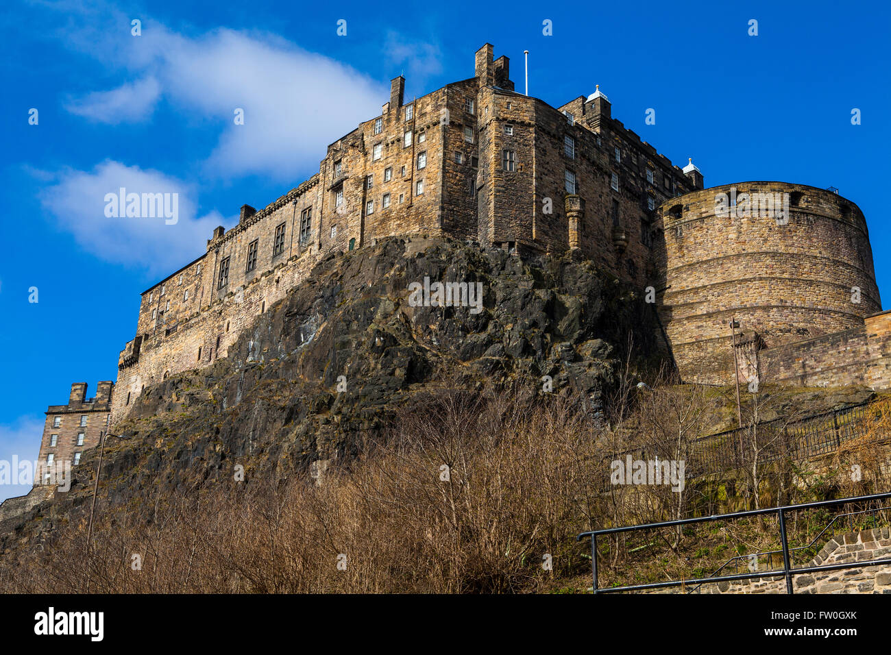 Iconic landmarks edinburgh hi-res stock photography and images - Alamy