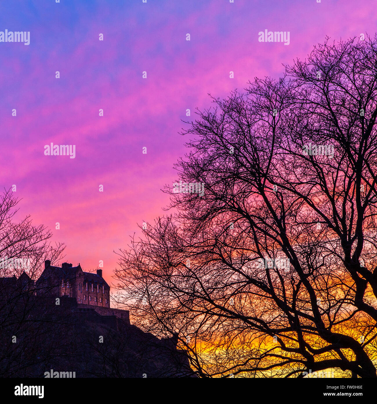 Pink sky edinburgh castle hi-res stock photography and images - Alamy