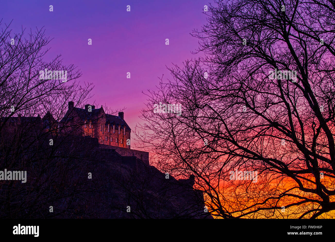A beautiful view of Edinburgh Castle at dusk, Scotland Stock Photo - Alamy