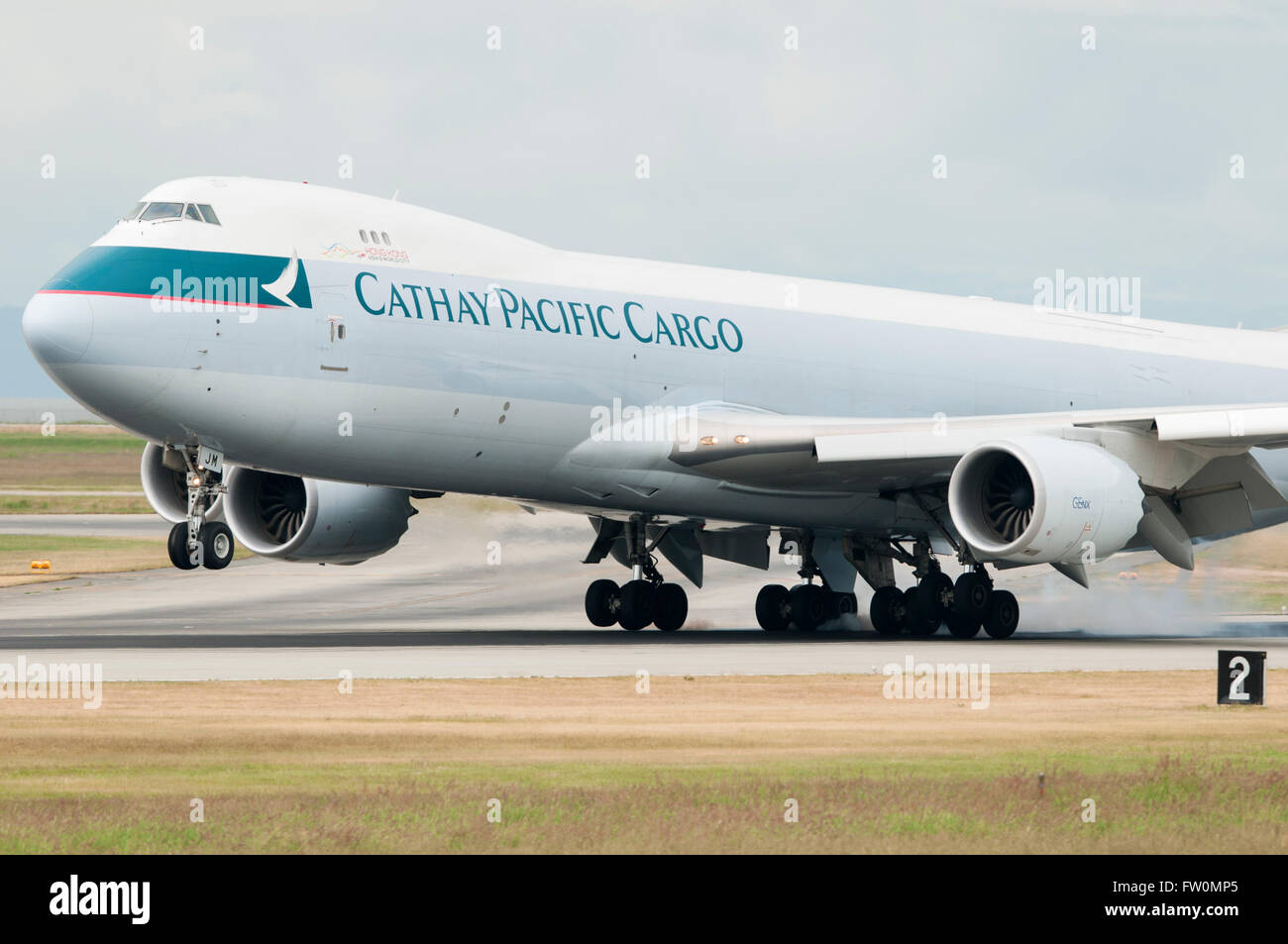 Cathay Pacific Boeing Wide Body 747 Cargo plane landing at YVR ...