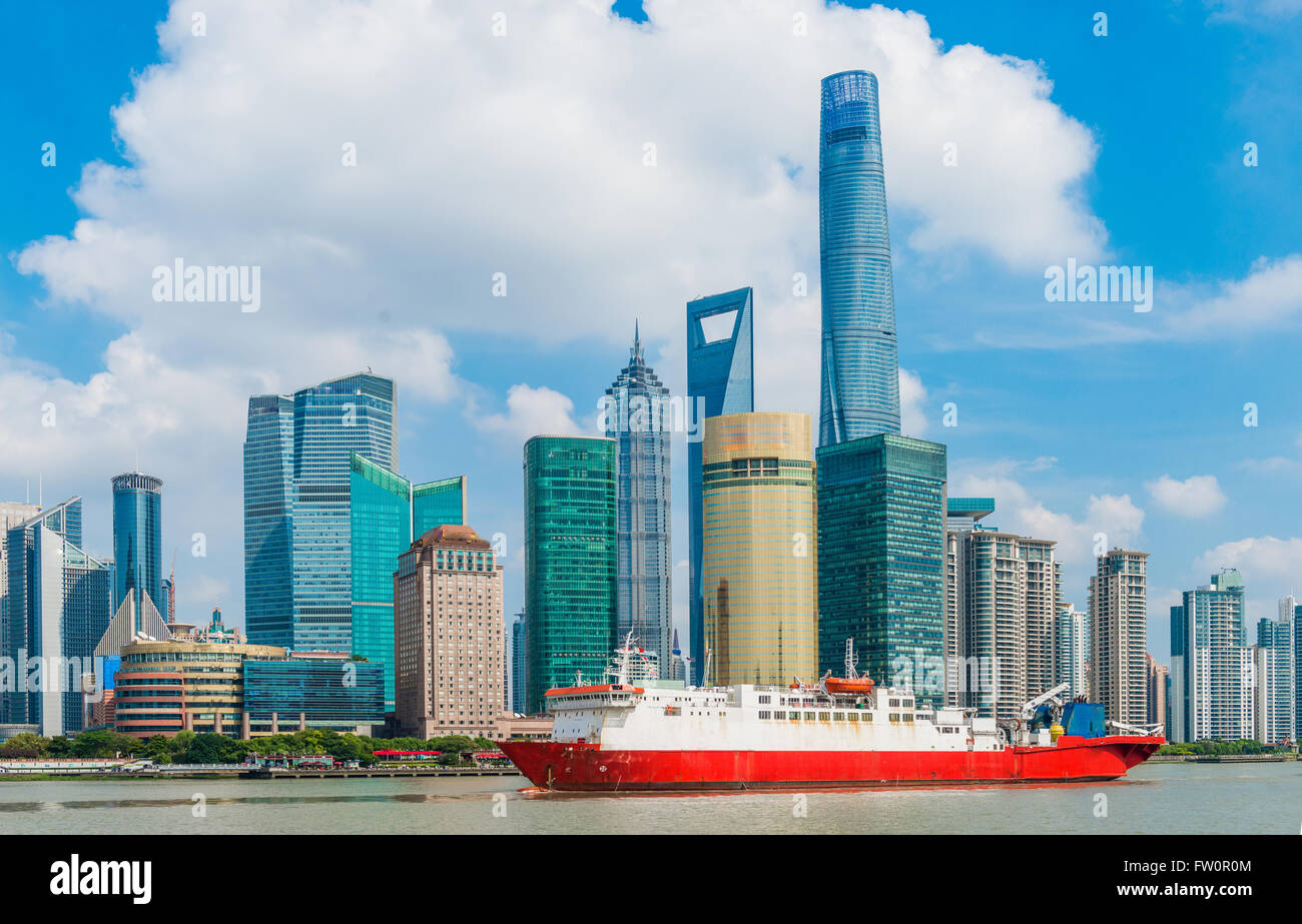 Shanghai city skyline on hi-res stock photography and images - Alamy