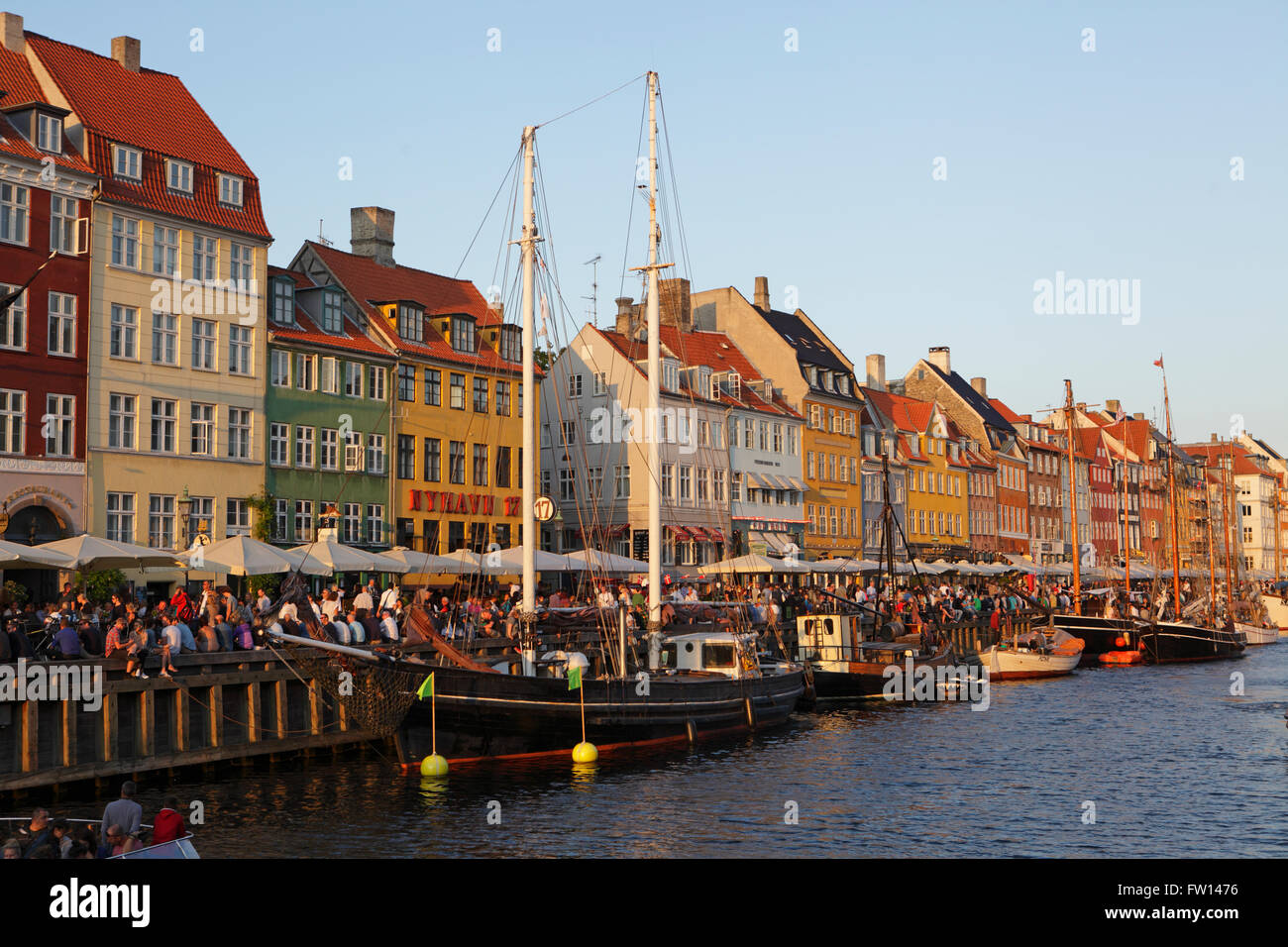 Nyhavn canal in Copenhagen, Denmark Stock Photo - Alamy