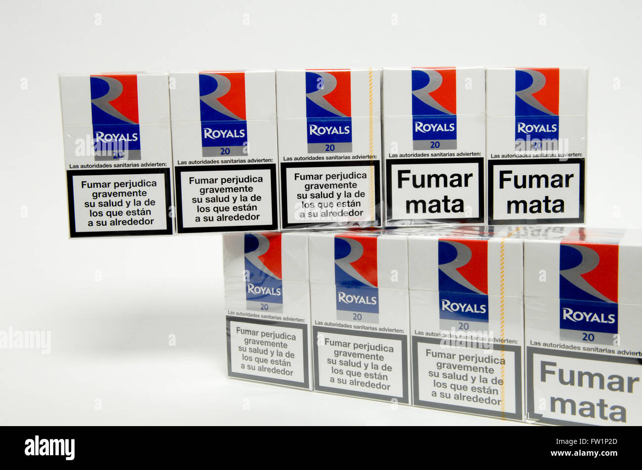 Cigarette cartons hi-res stock photography and images - Alamy