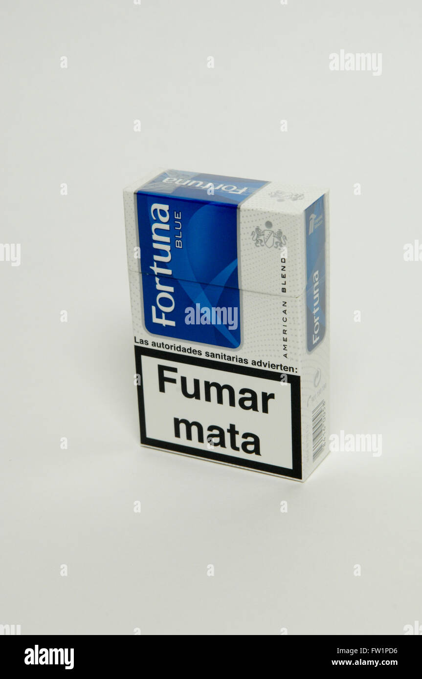 Fortuna Blue American Blend Tobacco Cigarettes Stock Photo - Alamy
