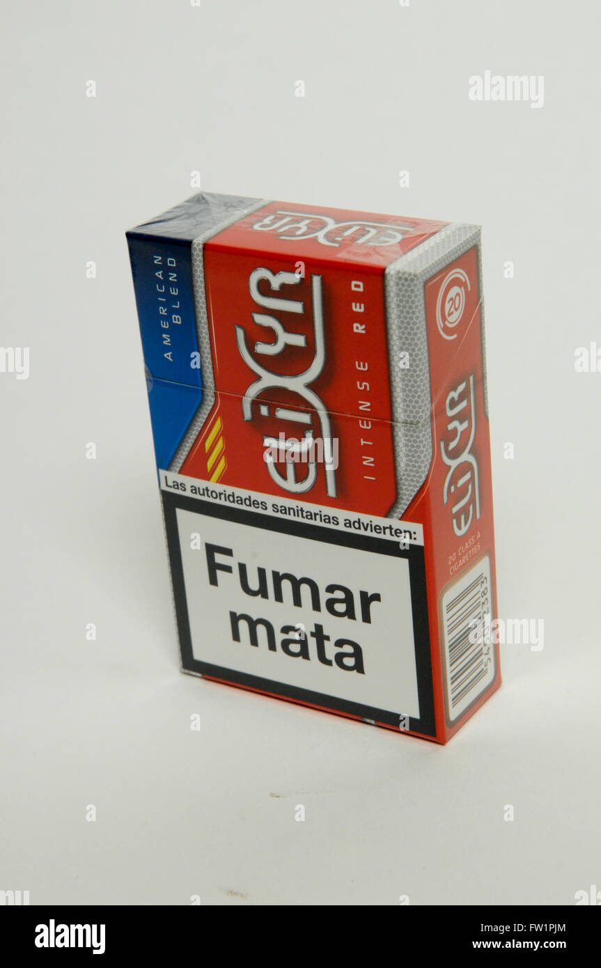 Elxyr Frost Intense Red Packet of tobacco Stock Photo - Alamy