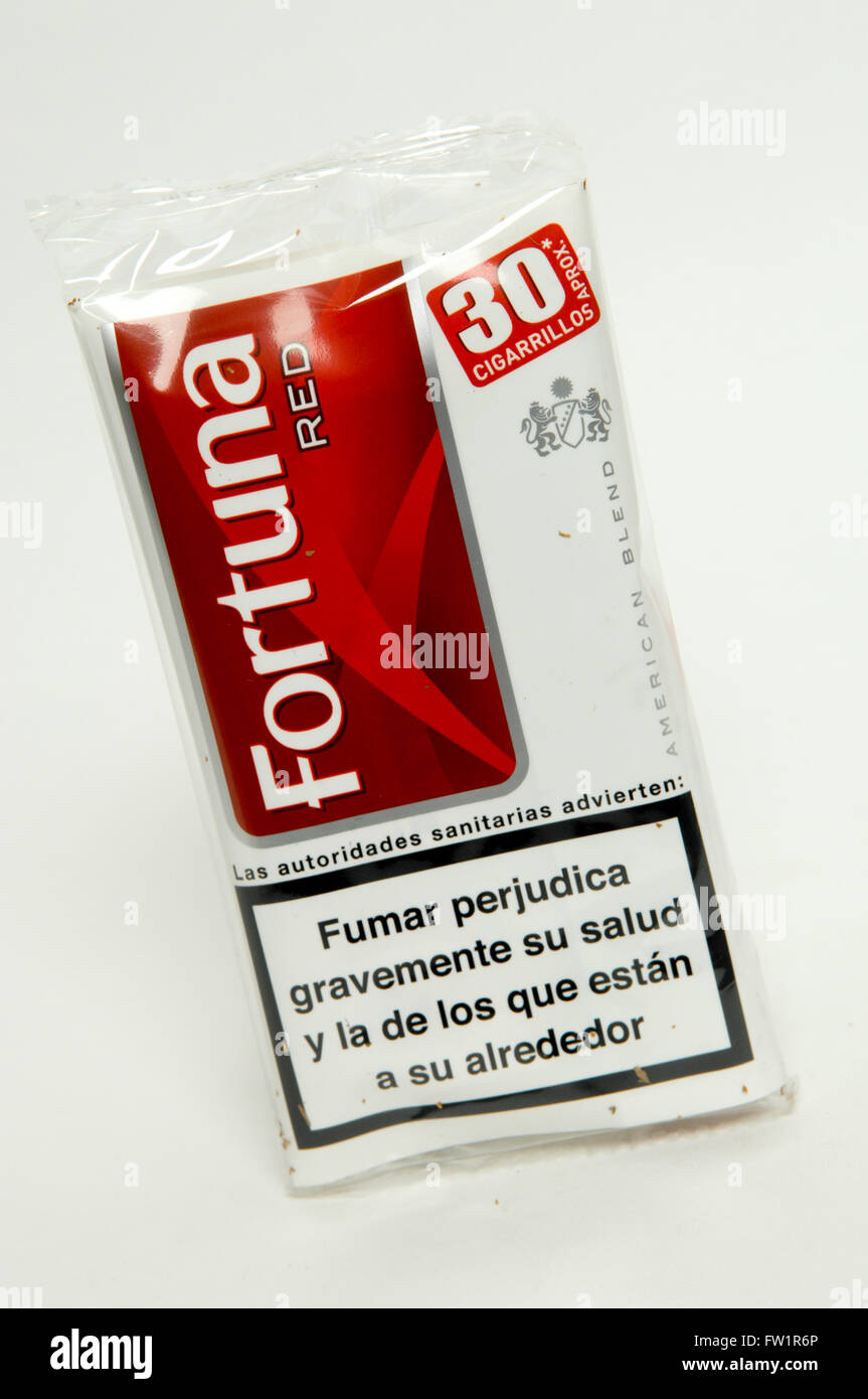 Fortuna red tobacco cigarette packet hi-res stock photography and ...