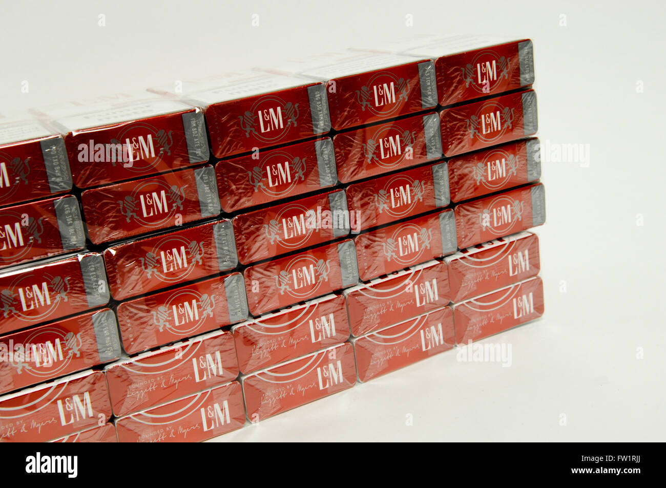L&m cigarette hi-res stock photography and images - Alamy