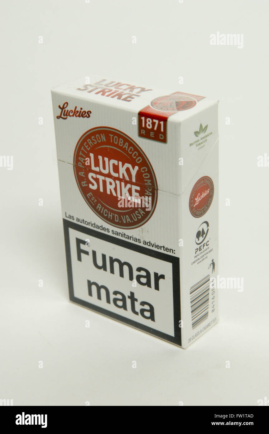 Lucky Strike Red Cigarettes on white background Stock Photo - Alamy