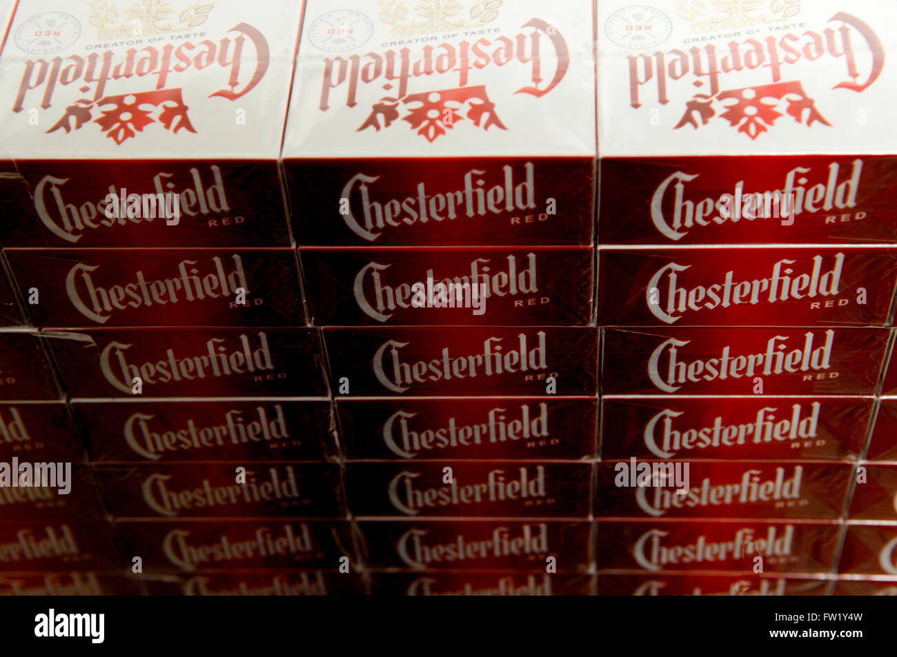 Chesterfield Cigarettes High Resolution Stock Photography and Images ...