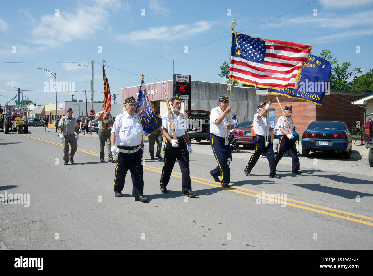 American legion parade hi-res stock photography and images - Alamy