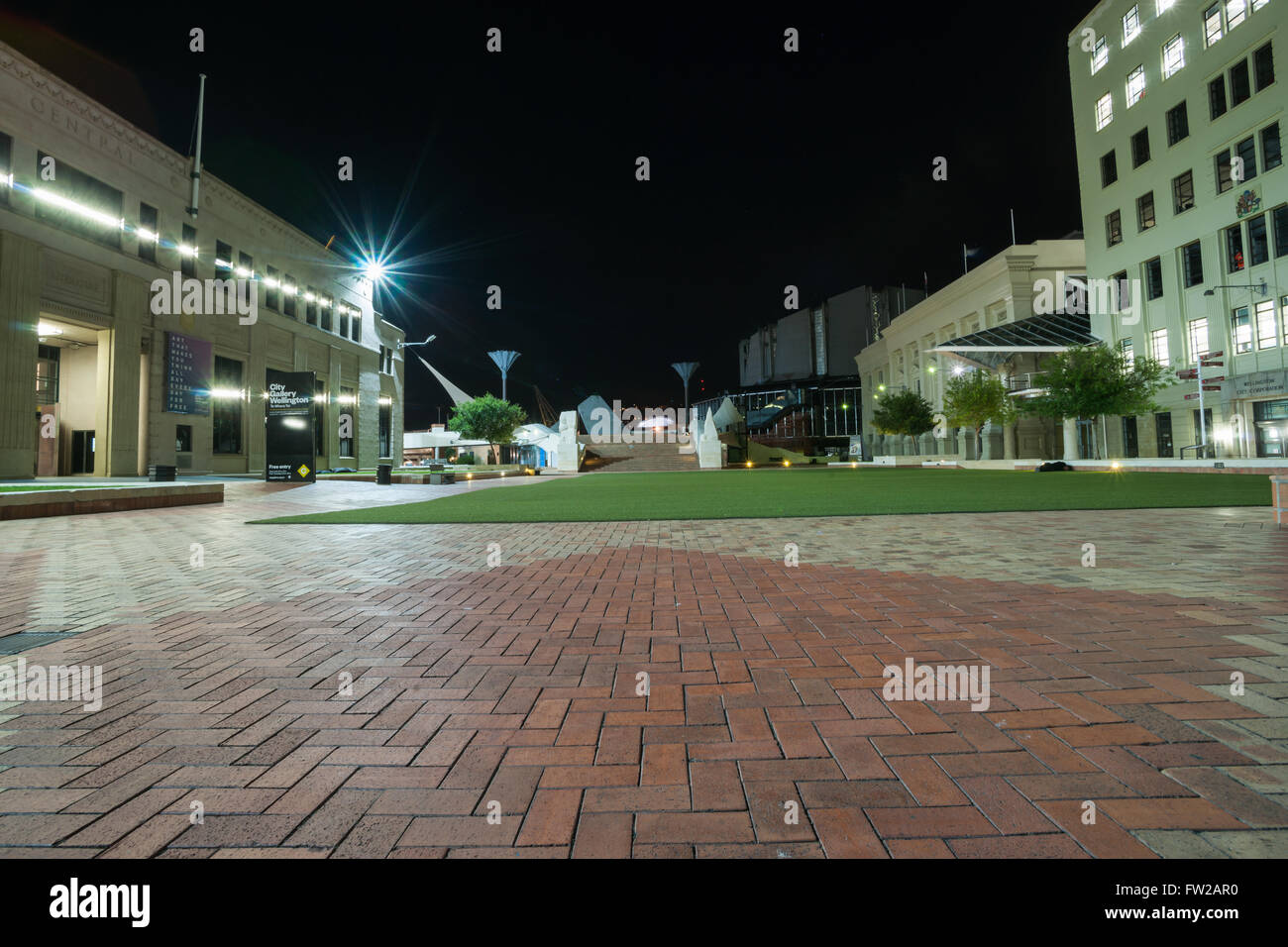 Civic square wellington new zealand hi-res stock photography and images ...