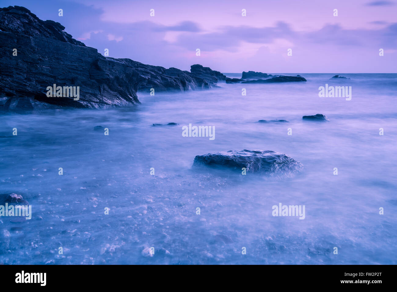 Time lapse skyline tropical beach hi-res stock photography and images ...