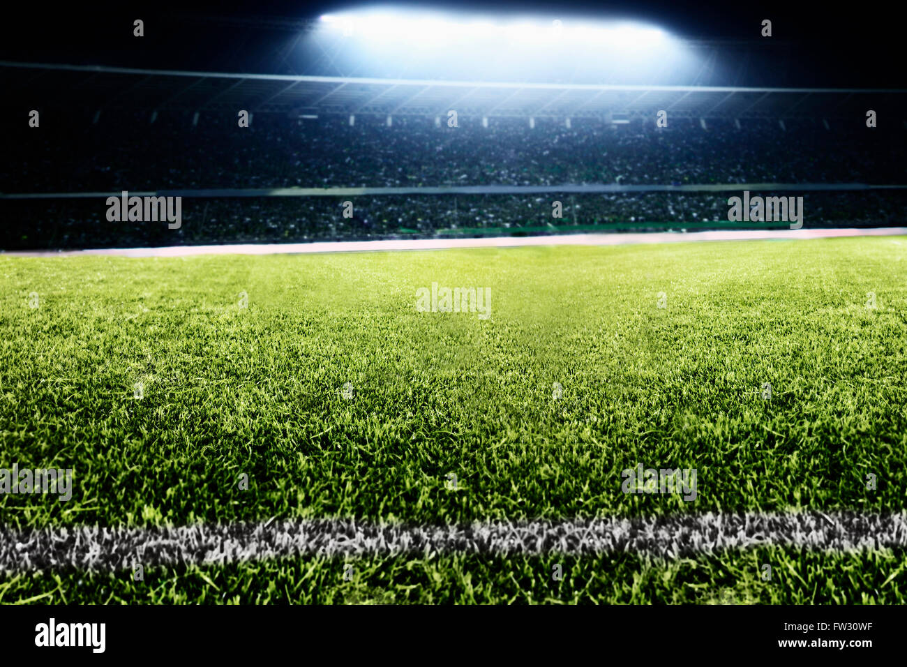 Sideline view of soccer match hi-res stock photography and images - Alamy