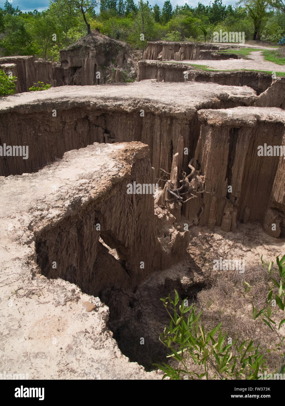 Land subsidence hi-res stock photography and images - Alamy