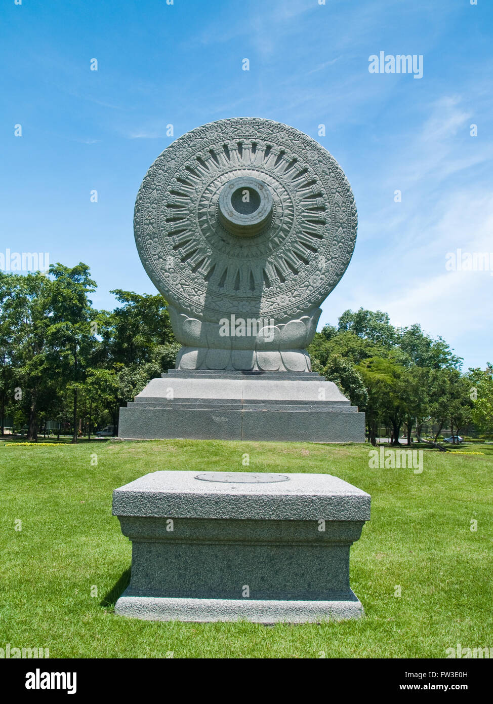 Dharmacakra hi-res stock photography and images - Alamy