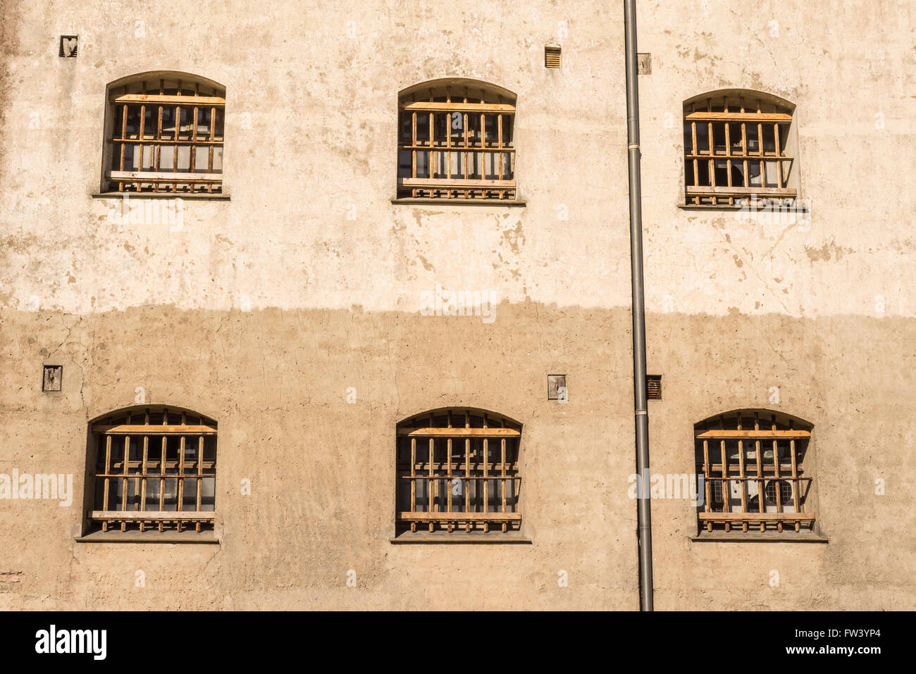 Bars on windows stone hi-res stock photography and images - Alamy