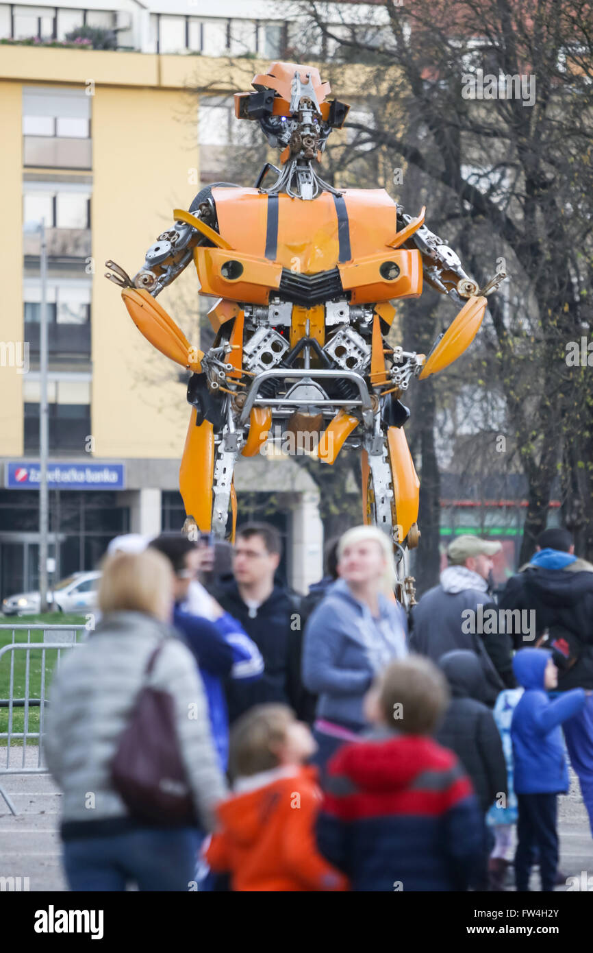 Bumblebee car hi-res stock photography and images - Alamy