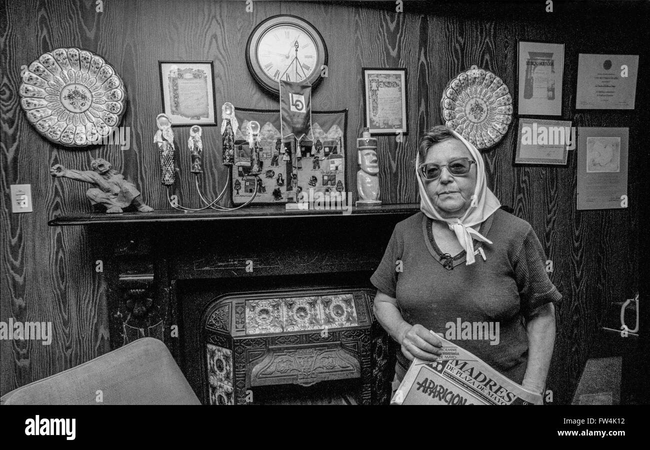 Pargament hi-res stock photography and images - Alamy