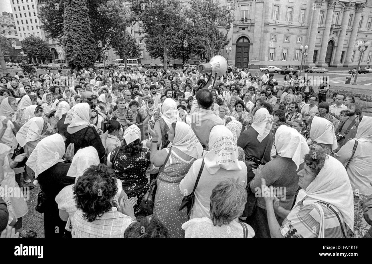 The Mothers of the Disappeared, gathering, meeting and marching in ...