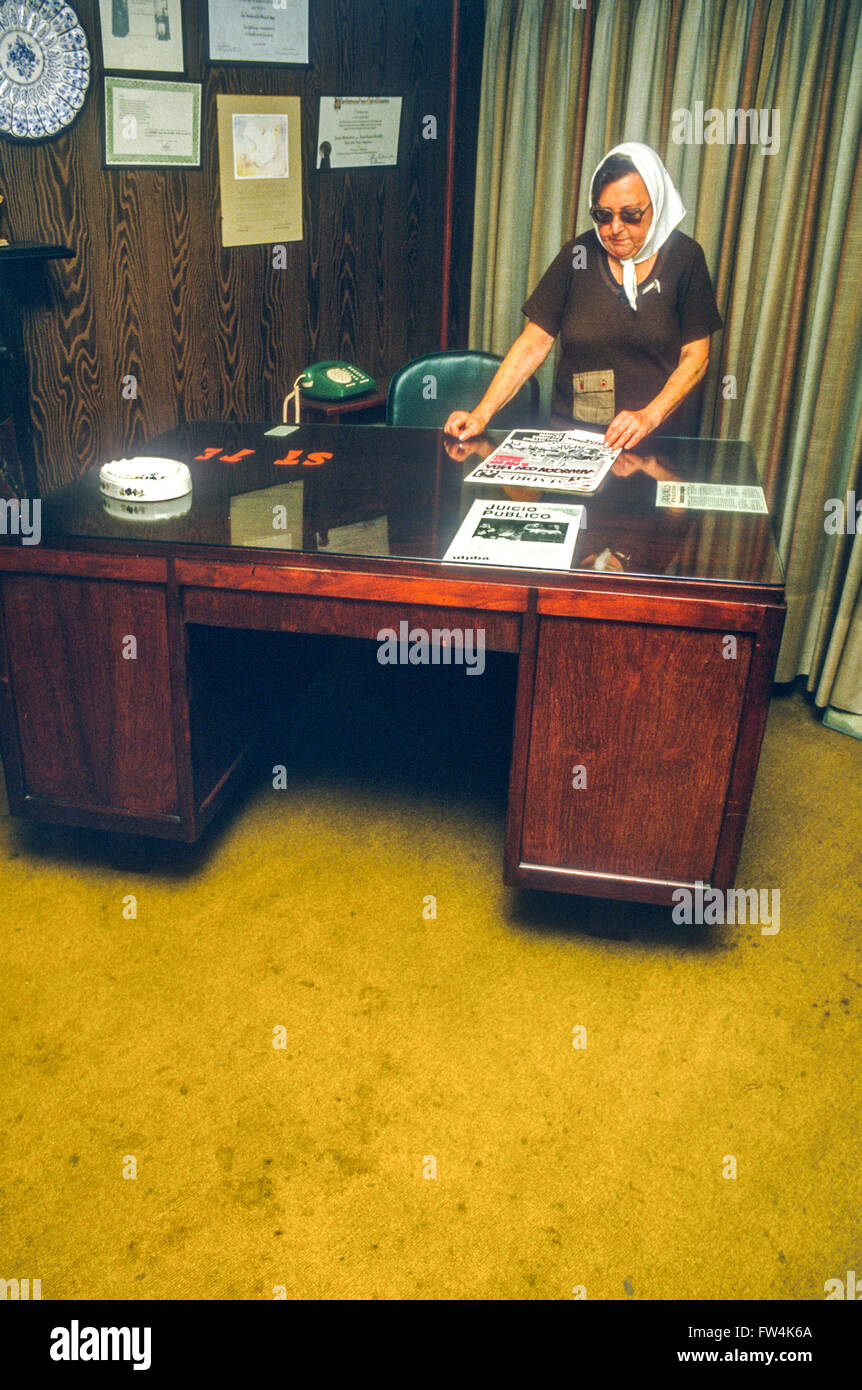 Pargament hi-res stock photography and images - Alamy