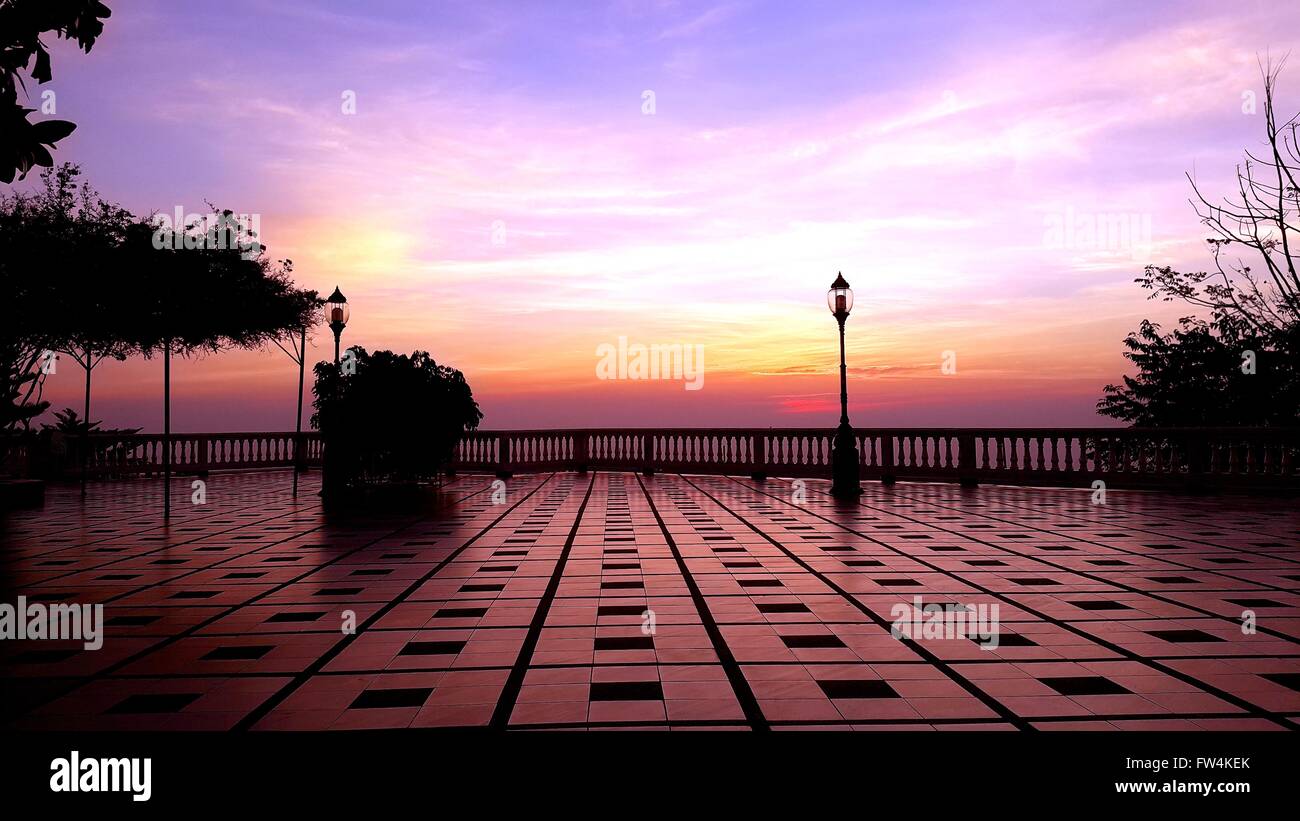 Lamp pavement hi-res stock photography and images - Alamy