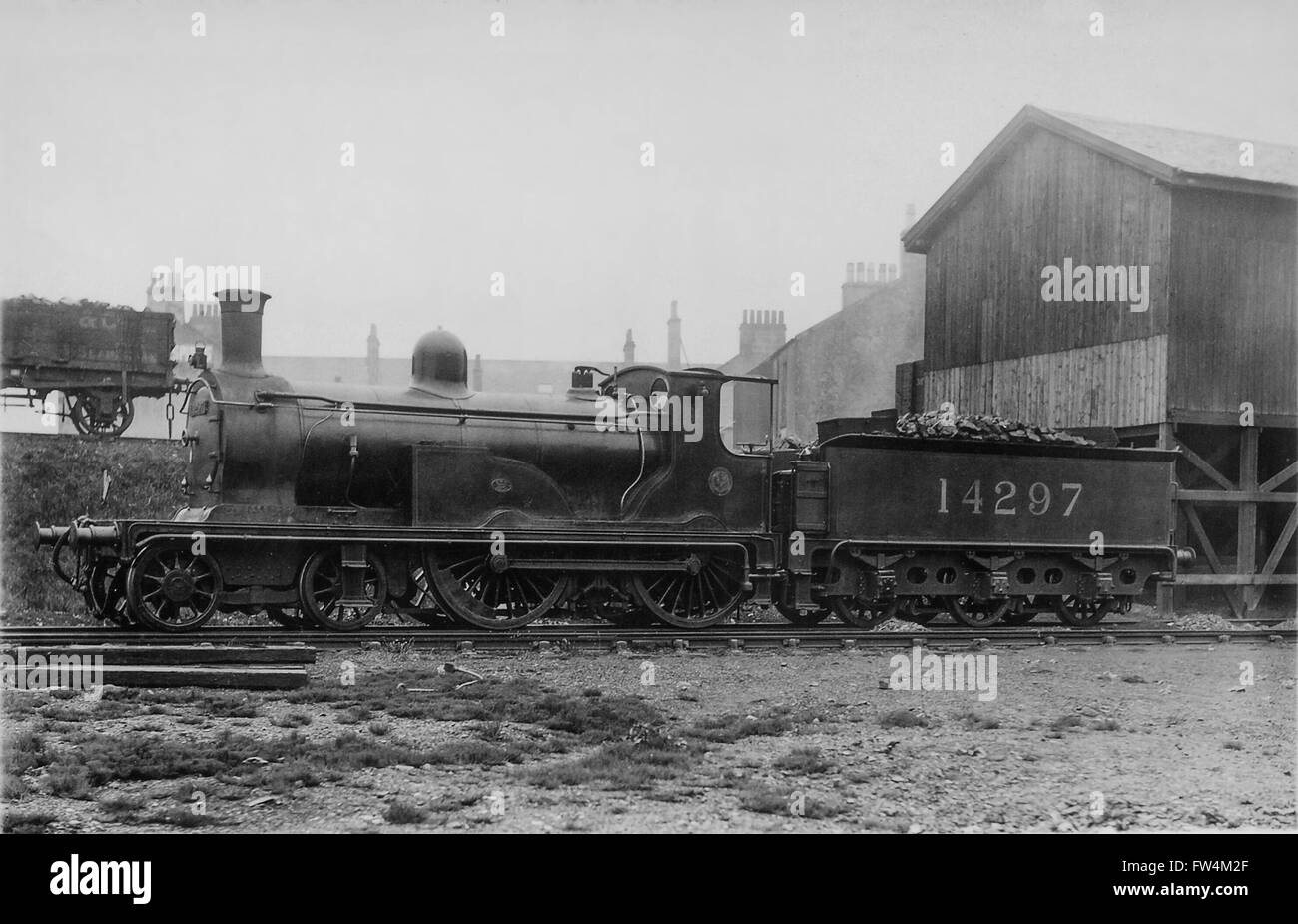 Caledonian Railway Class 66 4-4-0 steam locomotive No.79 'Carbrook ...