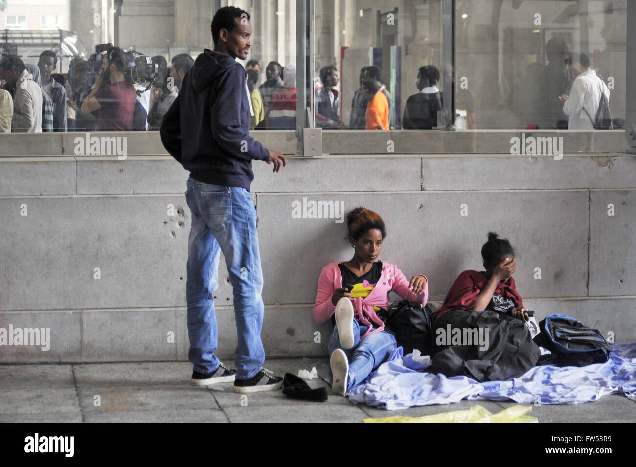 Milan (Italy) - refugees from Eritrea camped in the Central Station ...