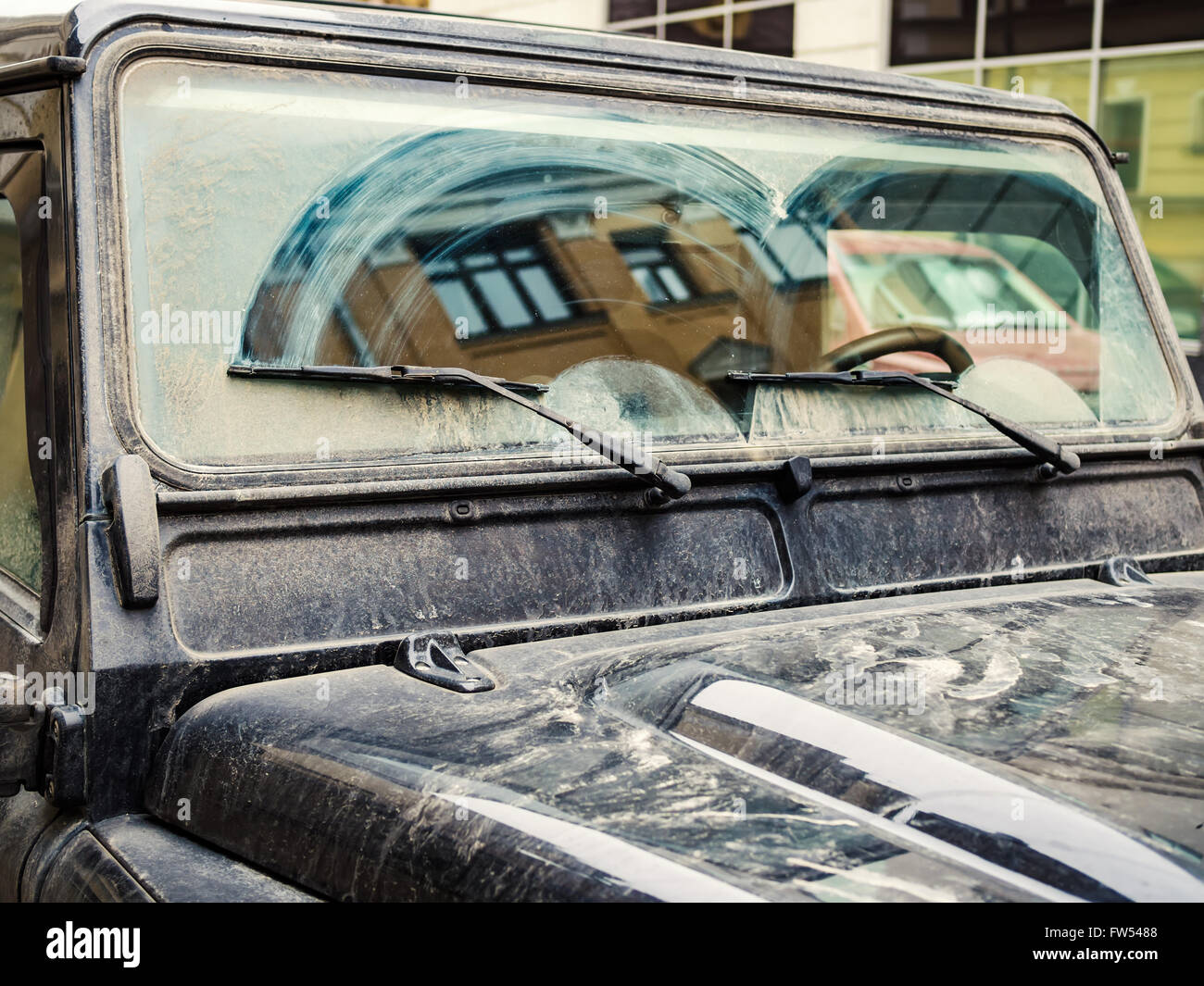 Car mud windshield hi-res stock photography and images - Alamy