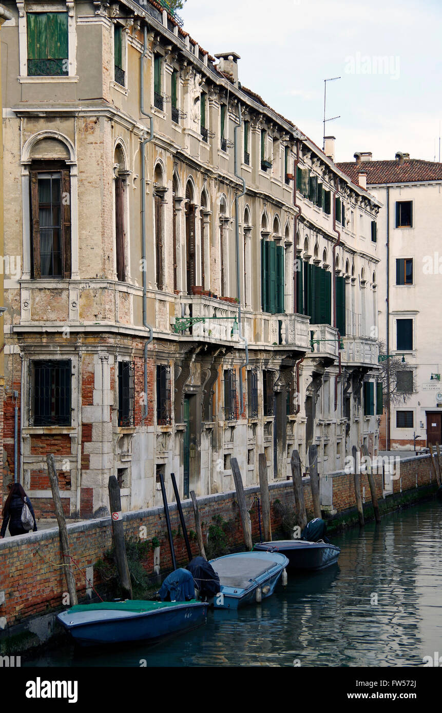 Palazzi zen hi-res stock photography and images - Alamy