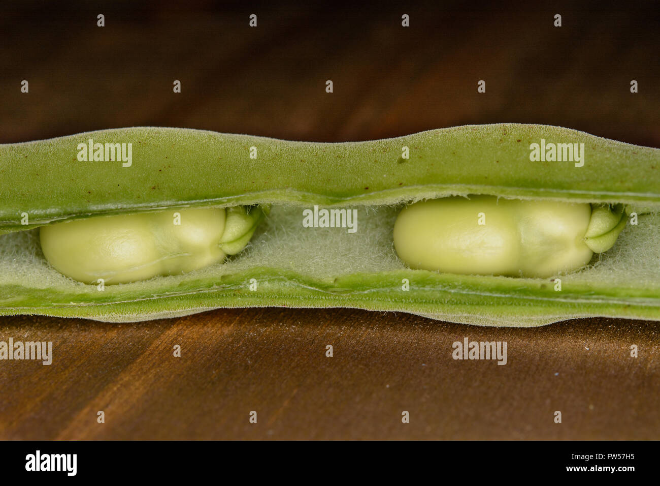 Green beans with olive oil hi-res stock photography and images - Alamy