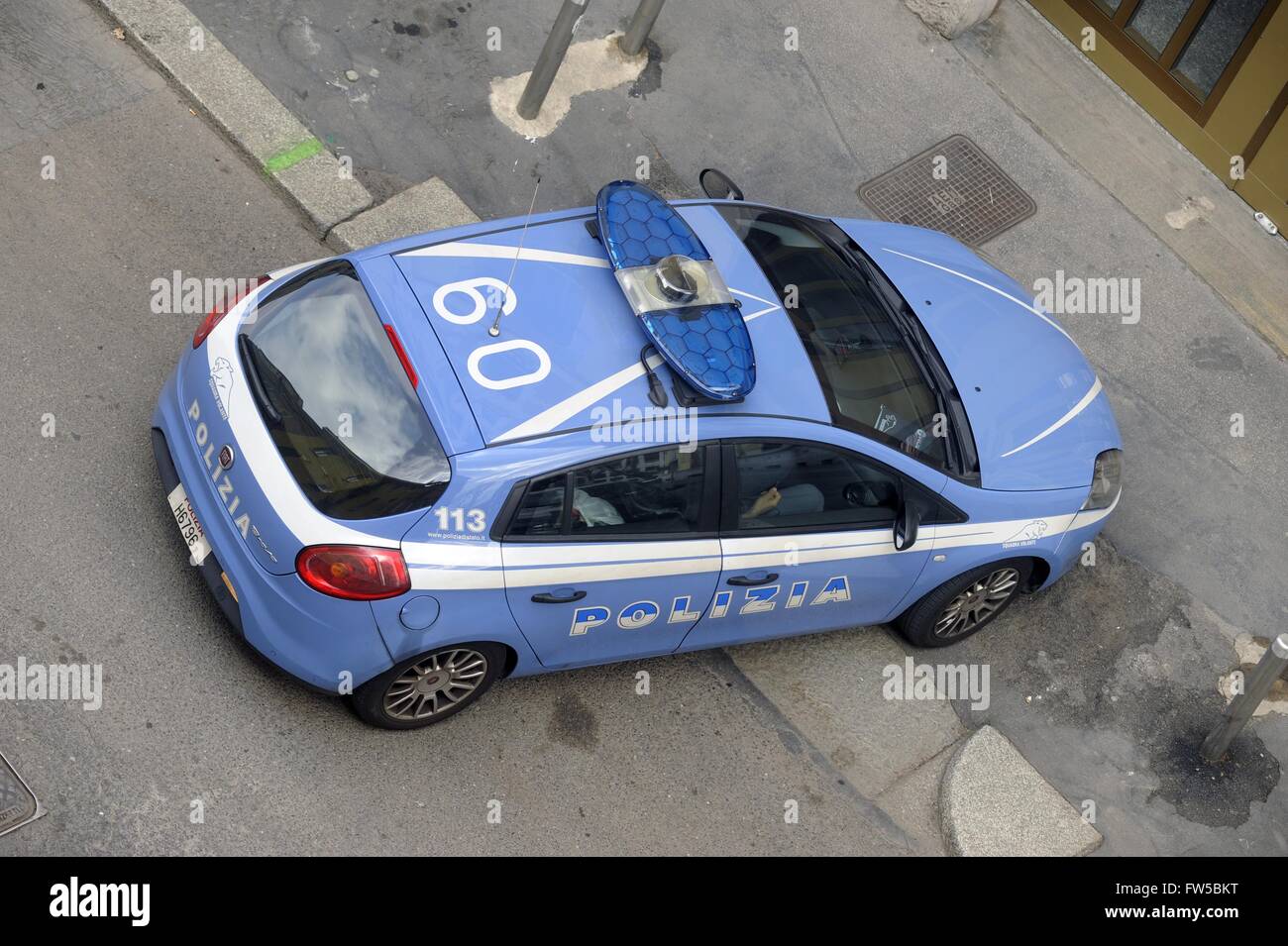 Milano (Italy) Italian Police patrol car Stock Photo - Alamy