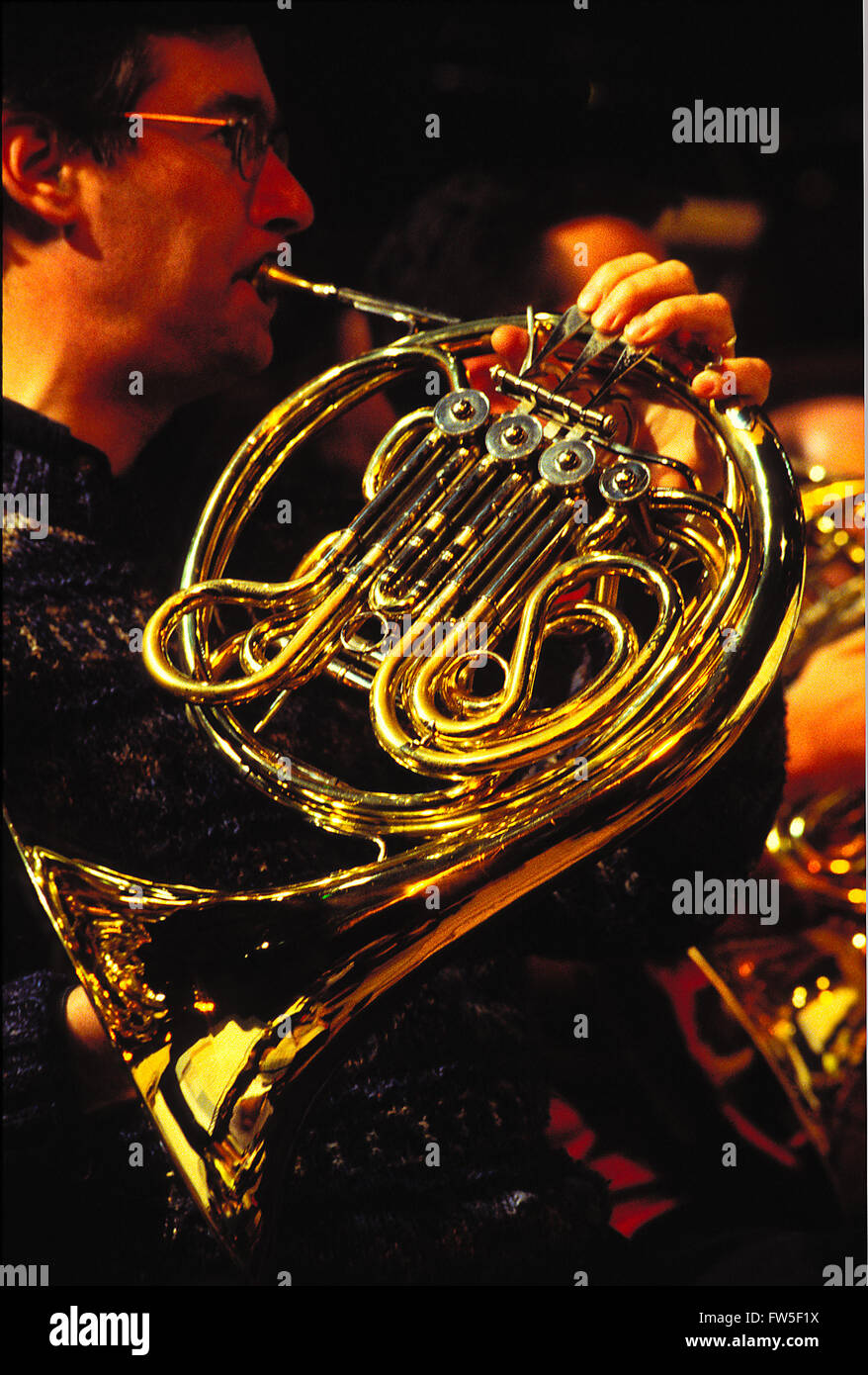 Horn player hi-res stock photography and images - Alamy