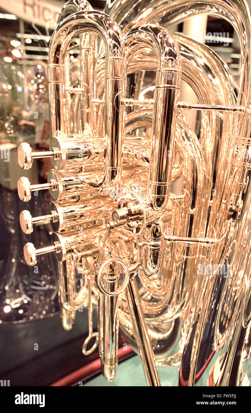 Valves hi-res stock photography and images - Alamy