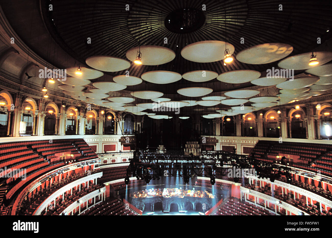 Royal Albert Hall, London - interior view from above - in the round ...