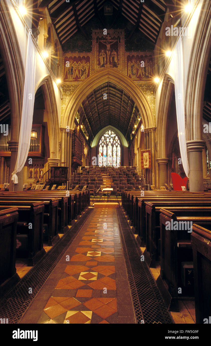 St martins church dorking hi-res stock photography and images - Alamy