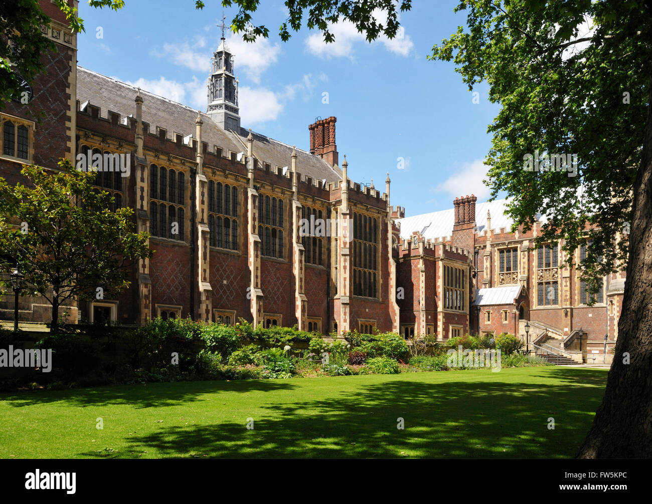 Lincoln's Inn Hall, London. Charles Dickens, English novelist ...