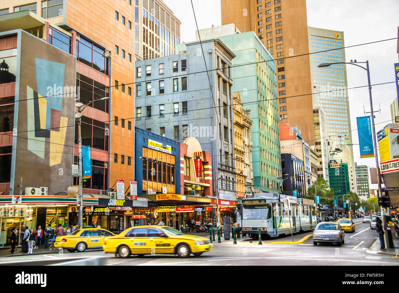 Elizabeth street melbourne flinders hi-res stock photography and images ...