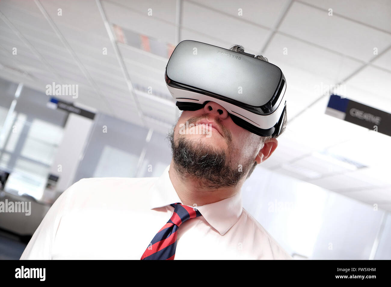 Virtual tool hi-res stock photography and images - Alamy