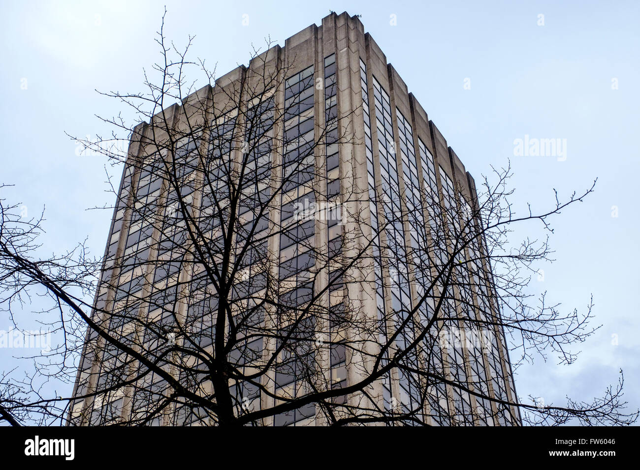 High rise flats birmingham hi-res stock photography and images - Alamy