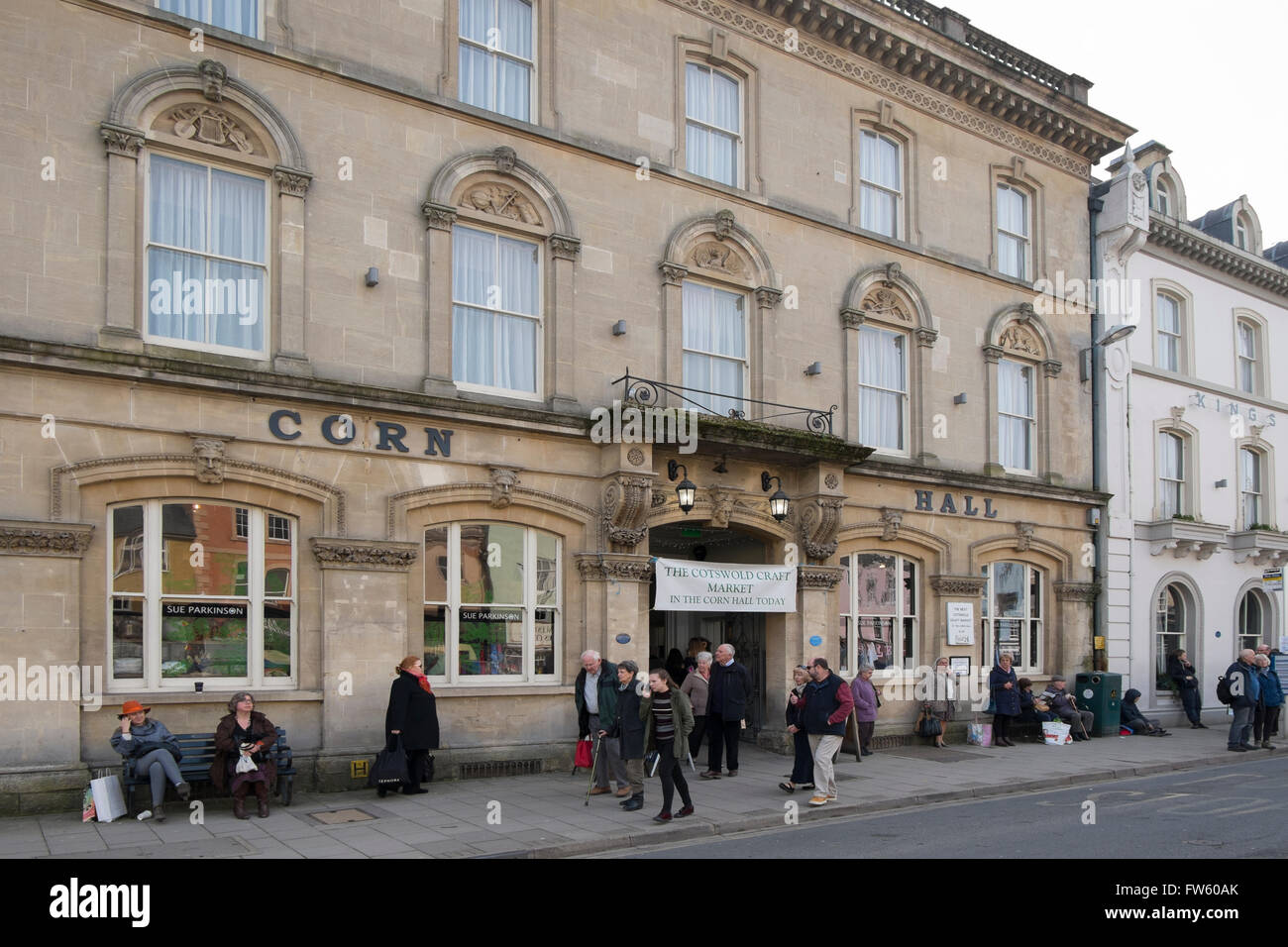 Town hall cirencester hi-res stock photography and images - Alamy