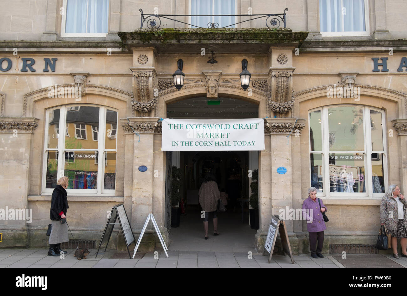The corn hall cirencester hi-res stock photography and images - Alamy
