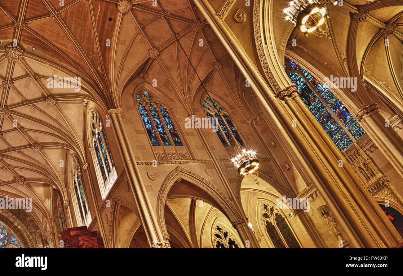 Grace church new york hi-res stock photography and images - Alamy