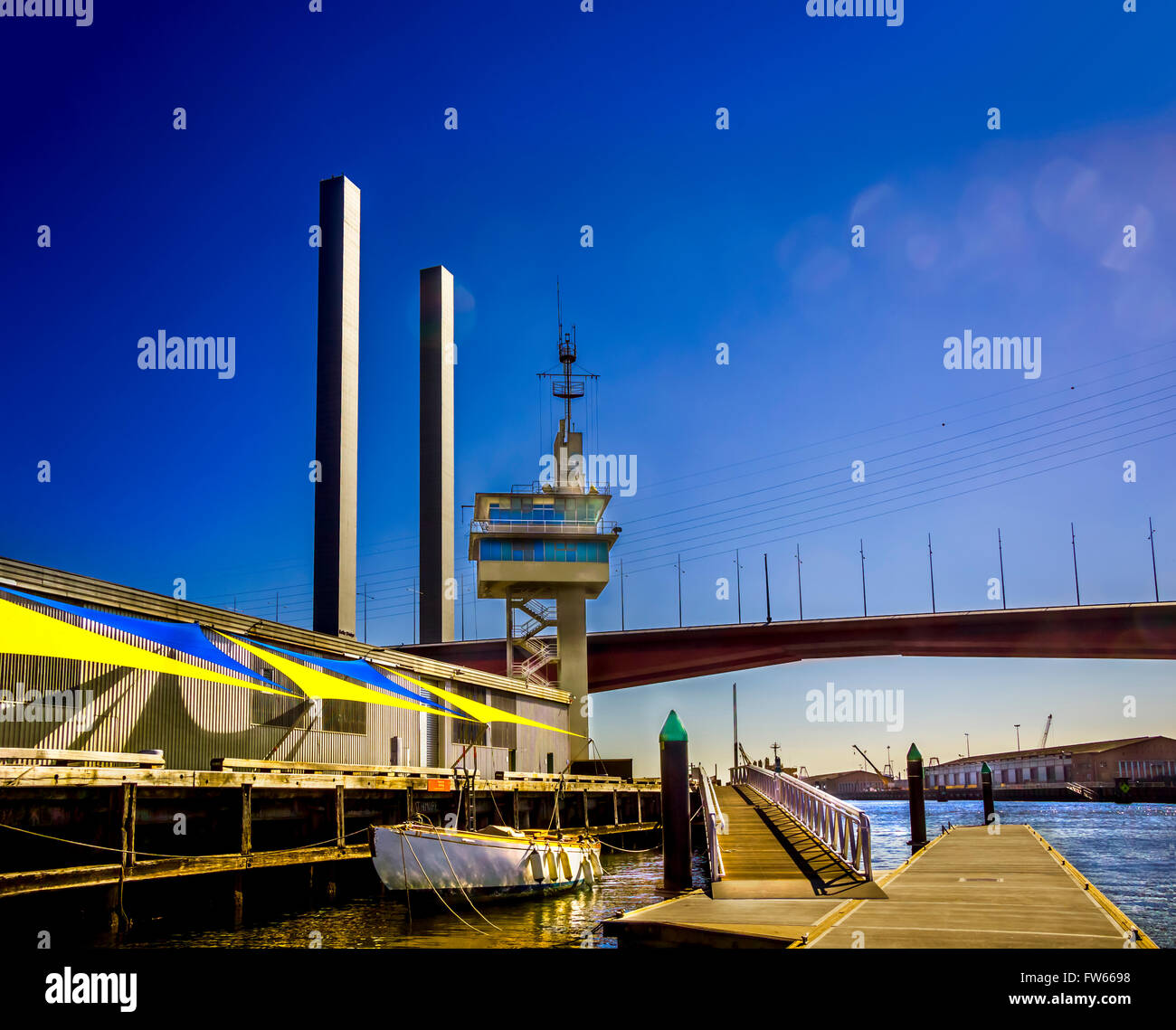 Melbourne docks hi-res stock photography and images - Alamy