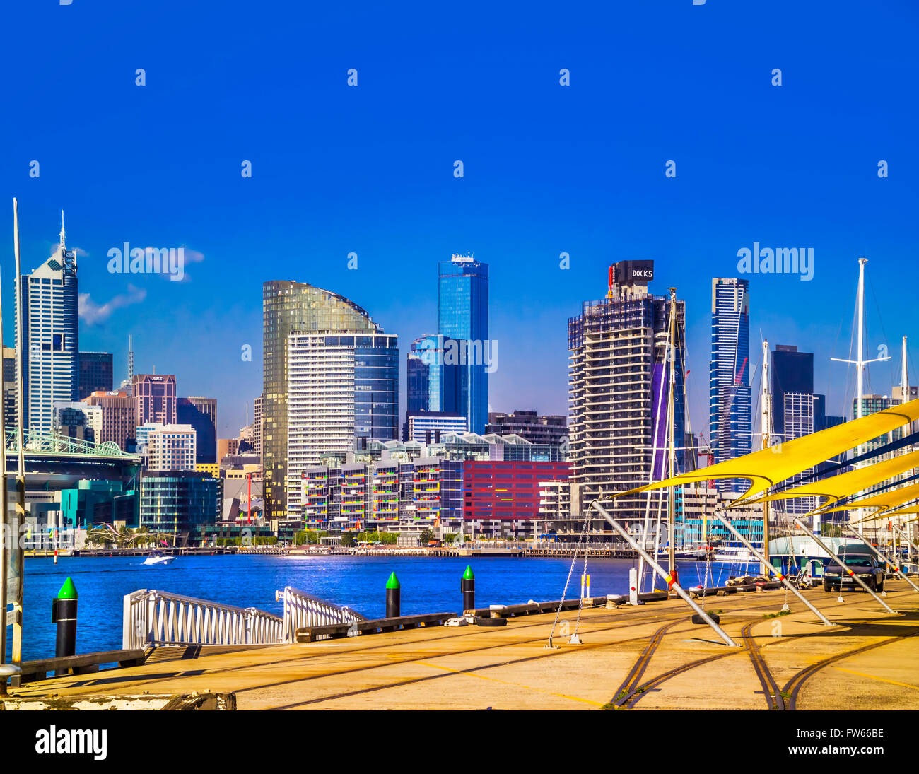 Melbourne docks hi-res stock photography and images - Alamy