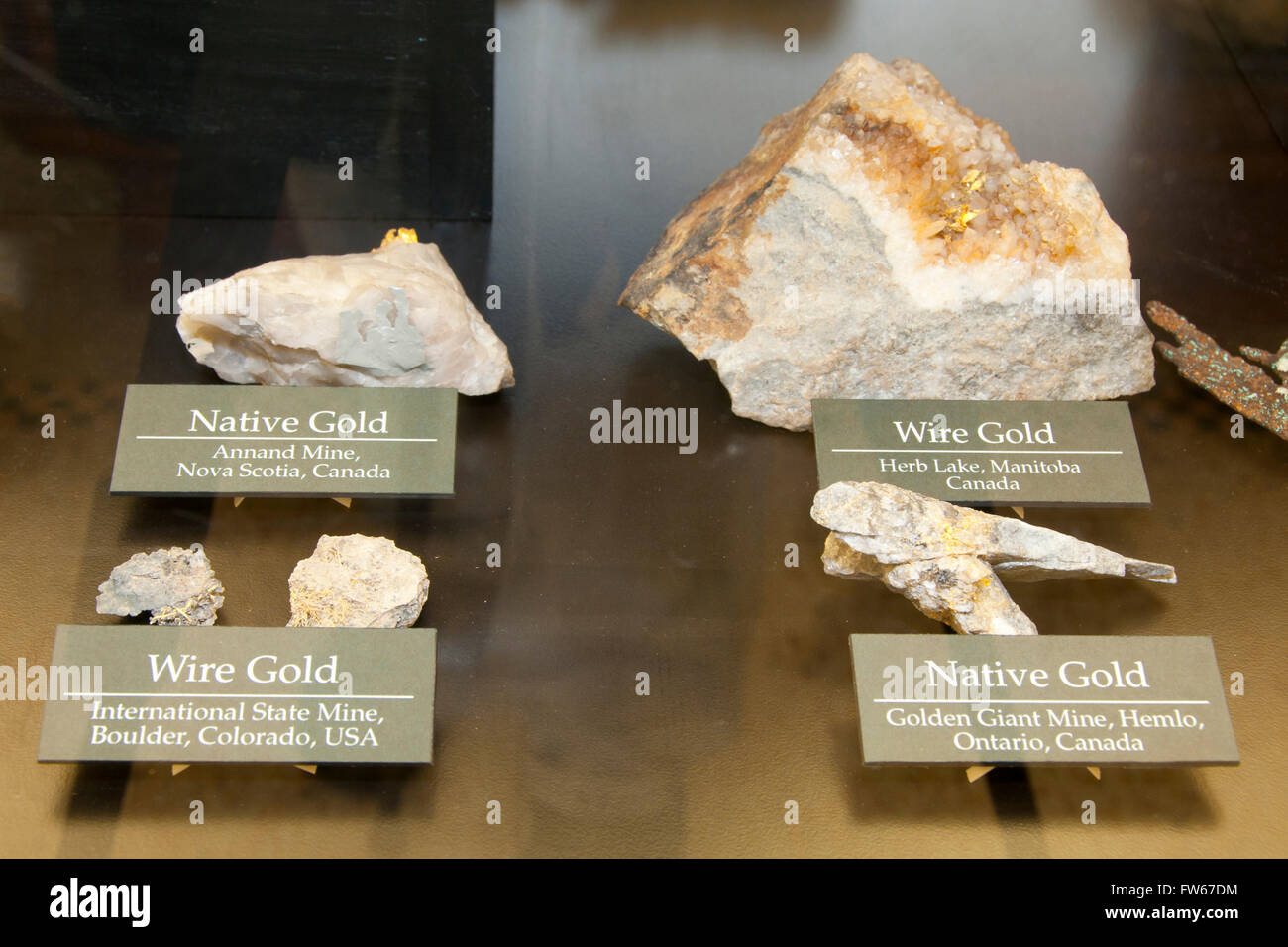 Gold ore samples hi-res stock photography and images - Alamy