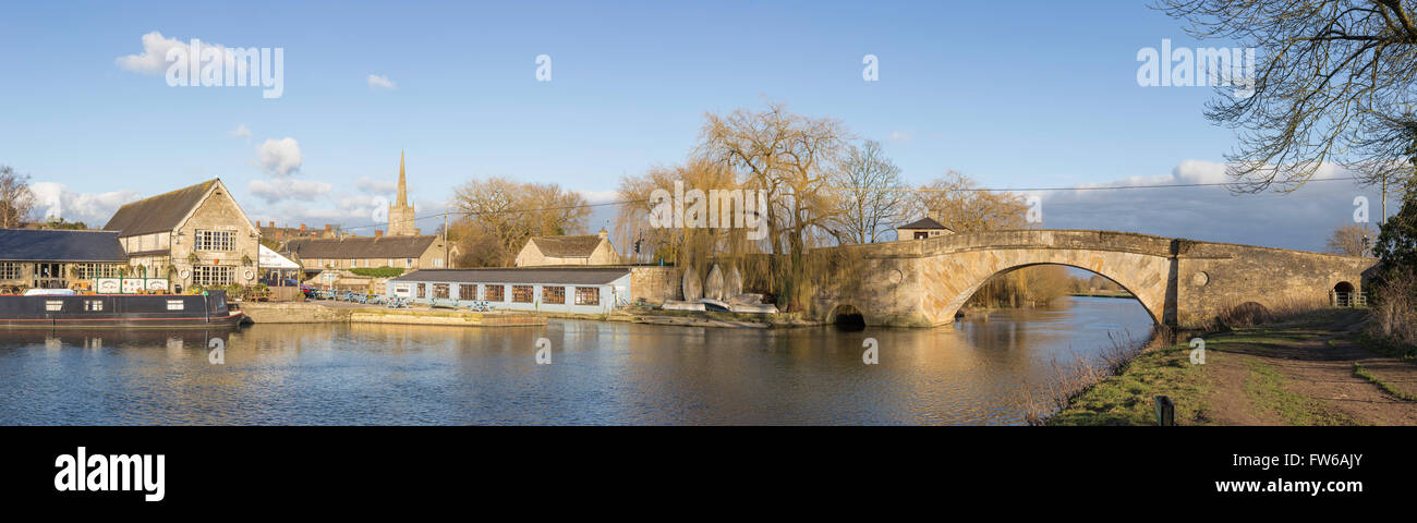 Panorama: The upper reaches of the River Thames navigation and the ...